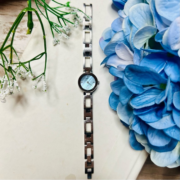 Fossil | Accessories | Dainty Silver Abalone Fossil Watch | Poshmark